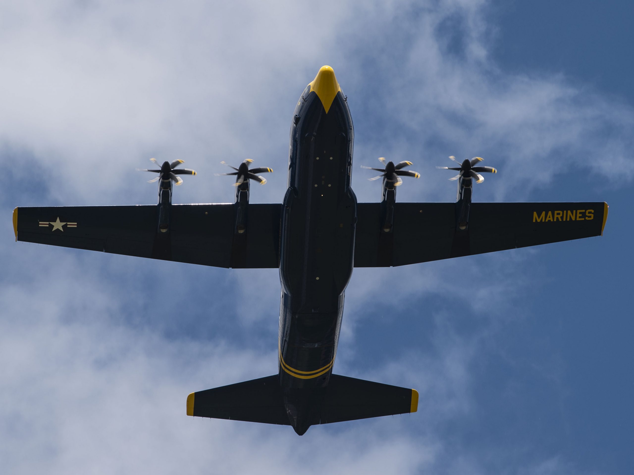 O novo Fat Albert dos Blue Angels chegou em casa » Força Aérea