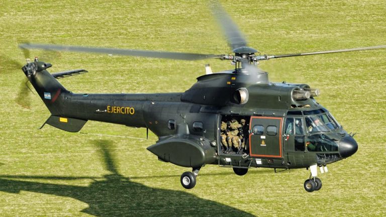 Ejército Argentino tenta manter seu único AS332B Super Puma operando ...