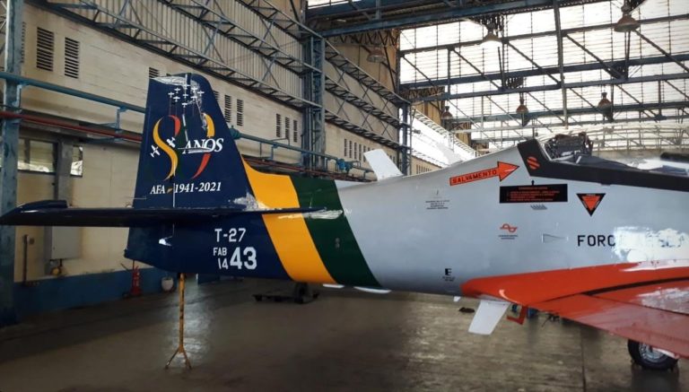 T-27 pintura especial 80 anos da FAB » Força Aérea