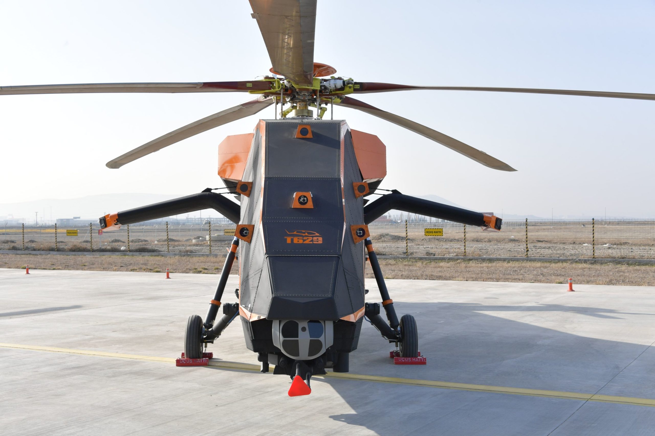 Turquia apresentou helicóptero elétrico não tripulado TAI T629