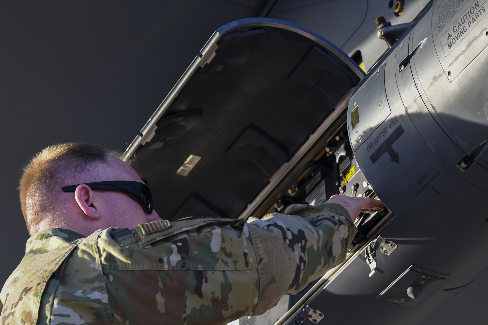 USAF testa LITENING Targeting Pod no C-130H