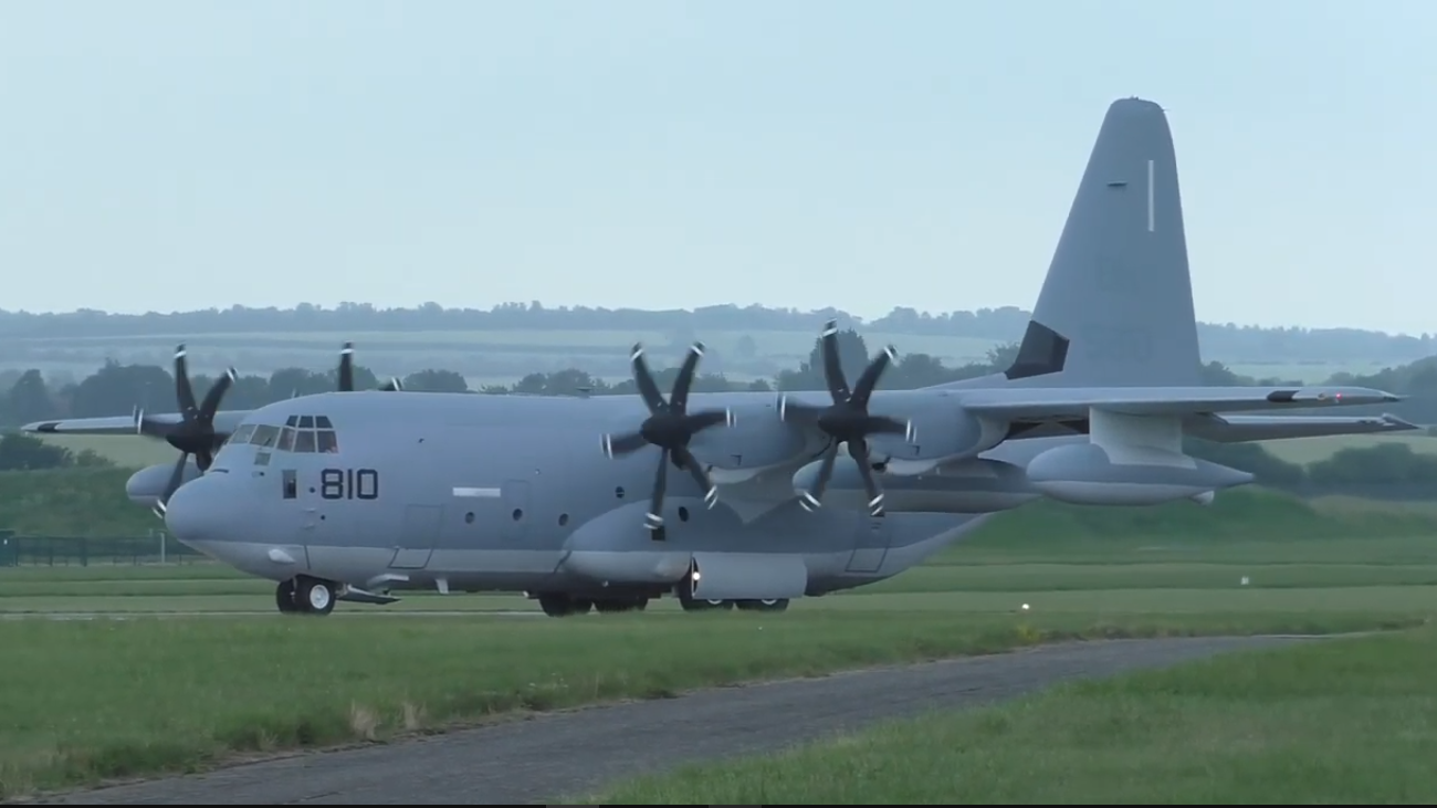 Marshall conclui revisão no 1º KC-130J do USMC » Força Aérea