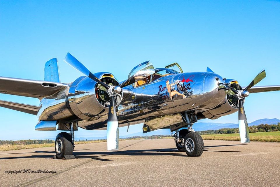 Douglas A-26 Invader alemão voou após restauração completa » Força Aérea
