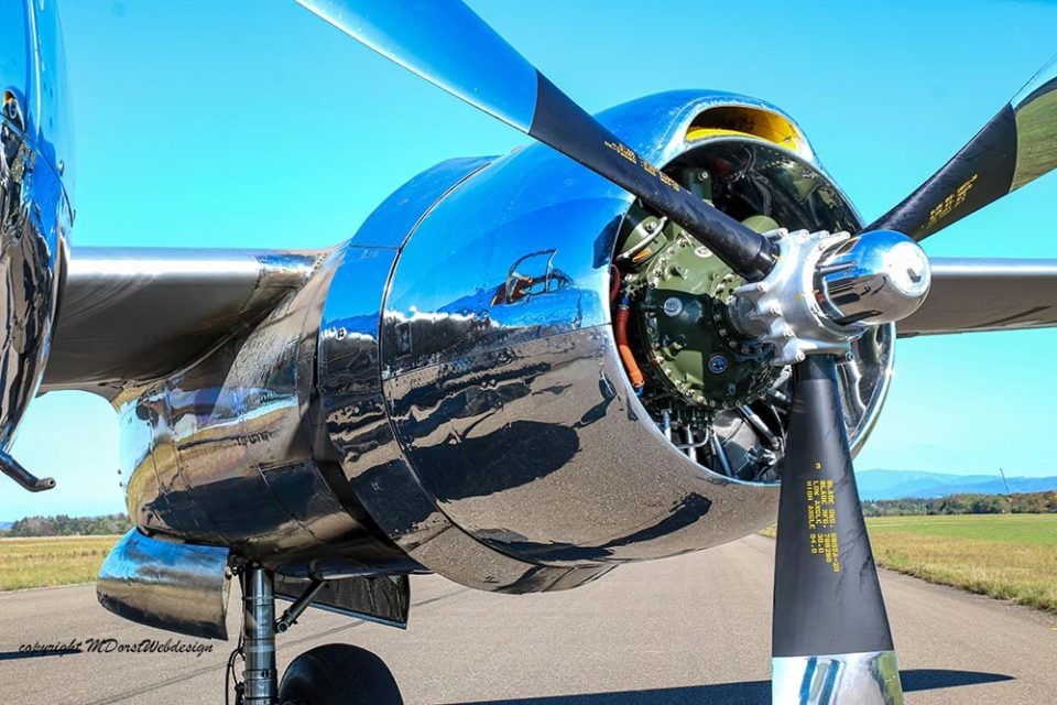 Douglas A-26 Invader alemão voou após restauração completa » Força Aérea