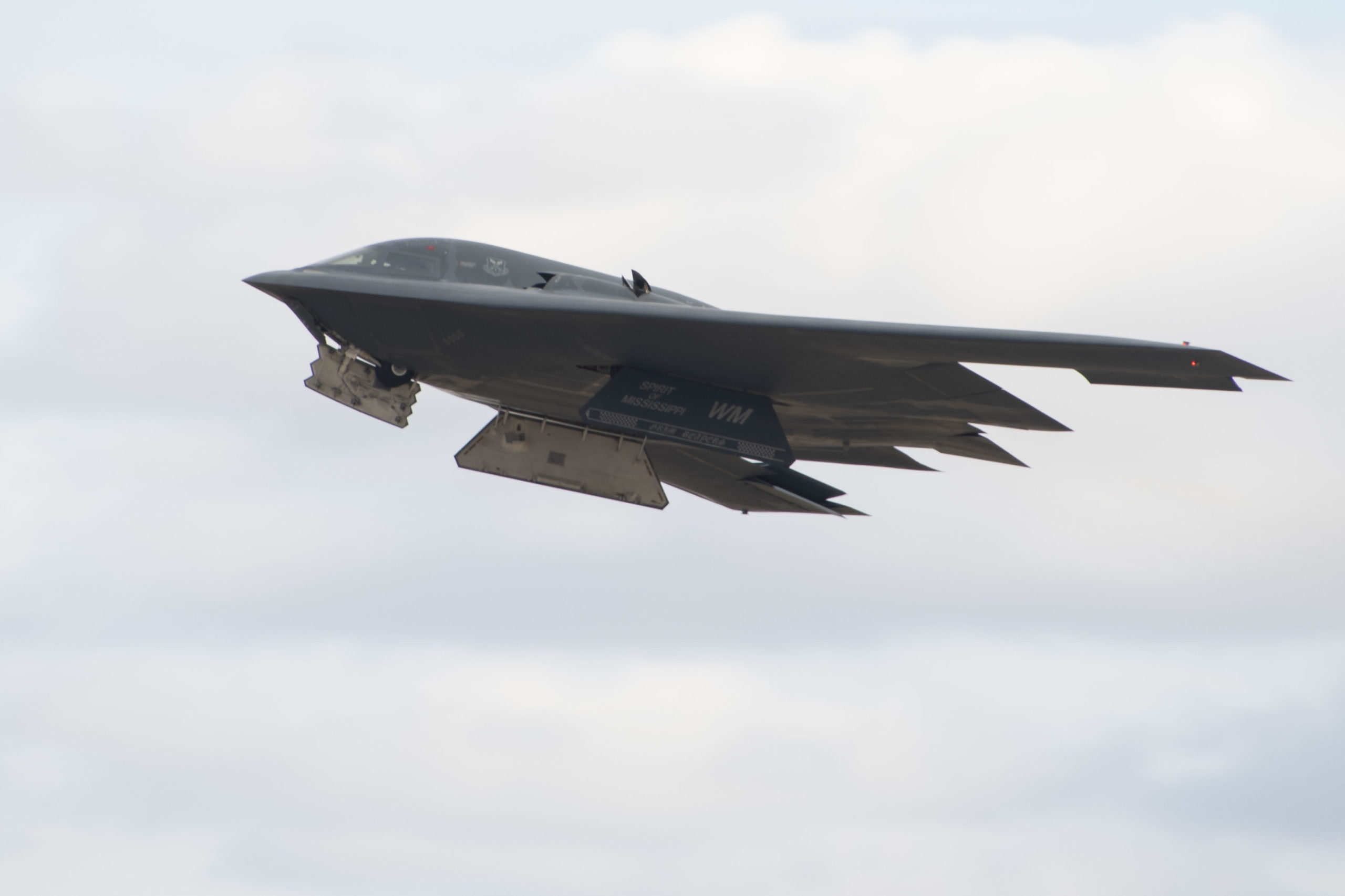 Oficial da RAF voa em um Northrop Grumman B-2A Spirit – Força Aérea