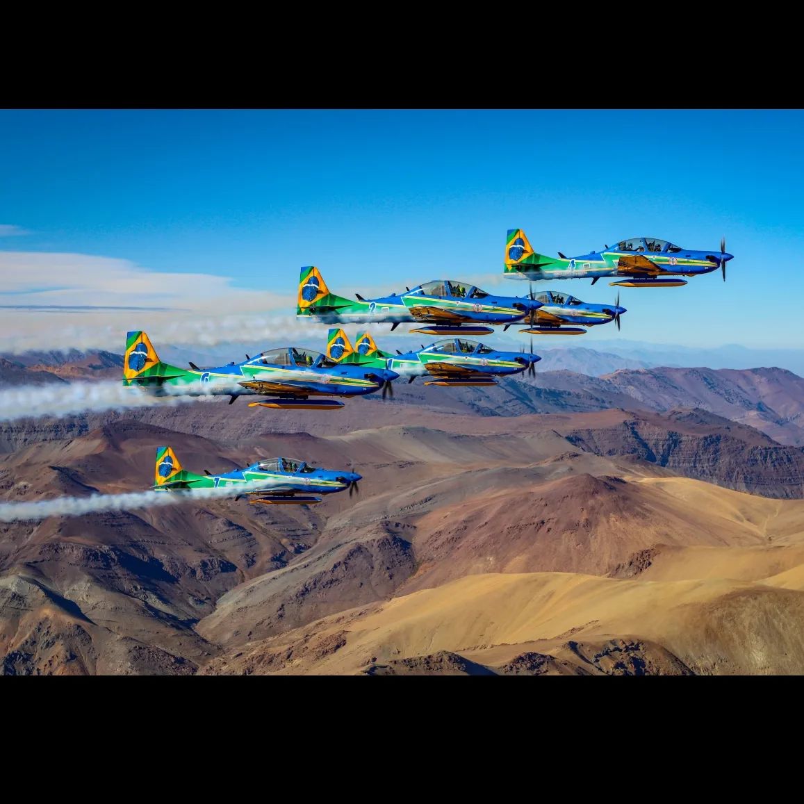 EDA: “Fumaça sobre a Cordilheira dos Andes!” – Força Aérea