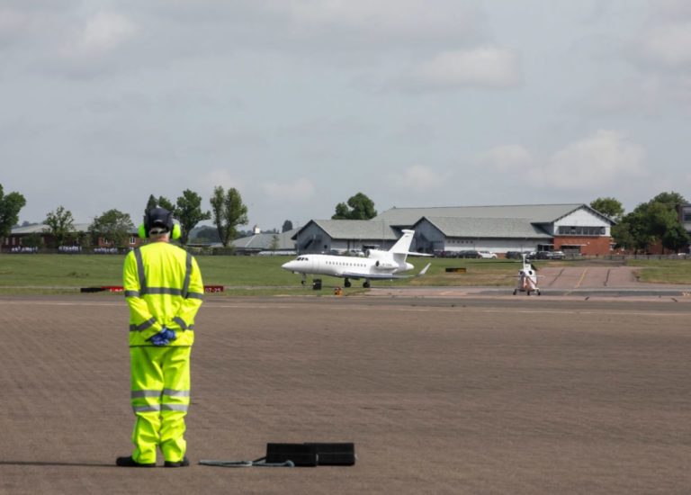 RAF batiza como "Envoy IV" seus novos Dassault Falcon 900LX » Força Aérea