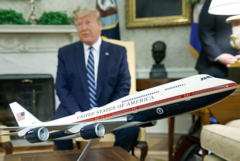 CEO da Boeing diz que os novos VC-25B “Air Force One” não foram um bom negócio para a empresa ...