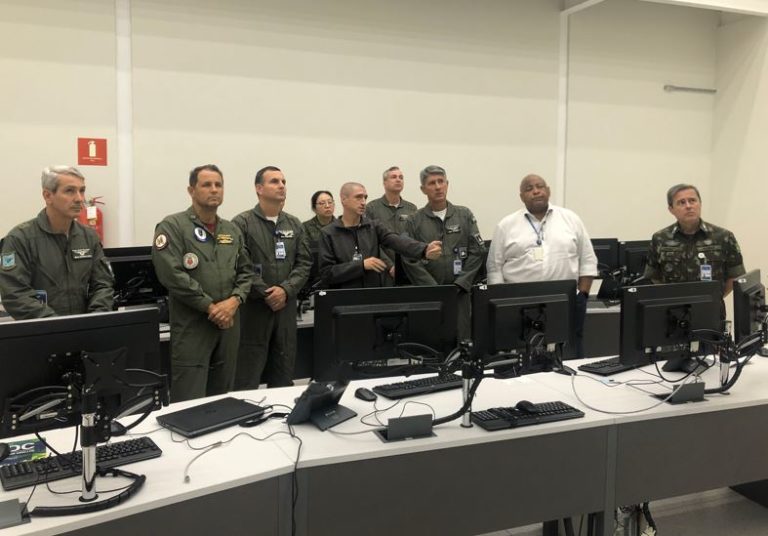 COMAE realiza operação de controle do Satélite de Defesa » Força Aérea