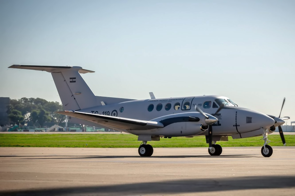 Terceiro TC-12 Huron incorporado pela Força Aérea Argentina