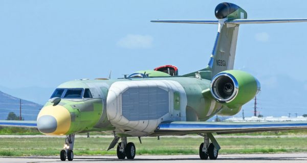 Novo EC-37B Compass Call da USAF segue avançando » Força Aérea