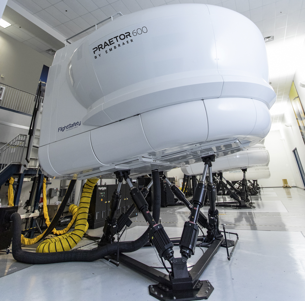 Embraer e FlightSafety International anunciam novo simulador de voo ...