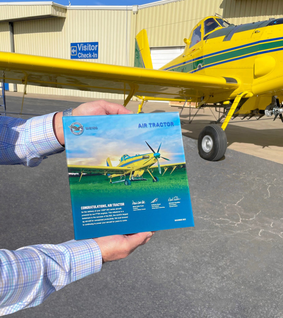 Empresa brasileira adquiriu o milésimo Air Tractor AT-802A construído ...