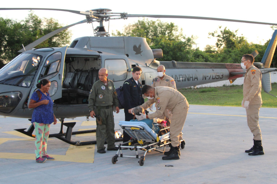 Helicóptero da Marinha realiza mais uma EVAM no Pantanal – Força Aérea