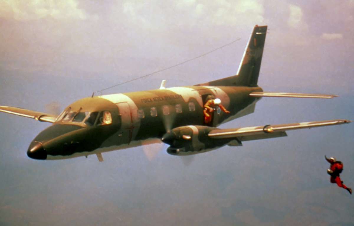 Embraer Bandeirante completou 50 anos » Força Aérea
