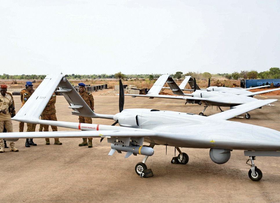 Burkina Faso apresenta seus drones Bayraktar TB2