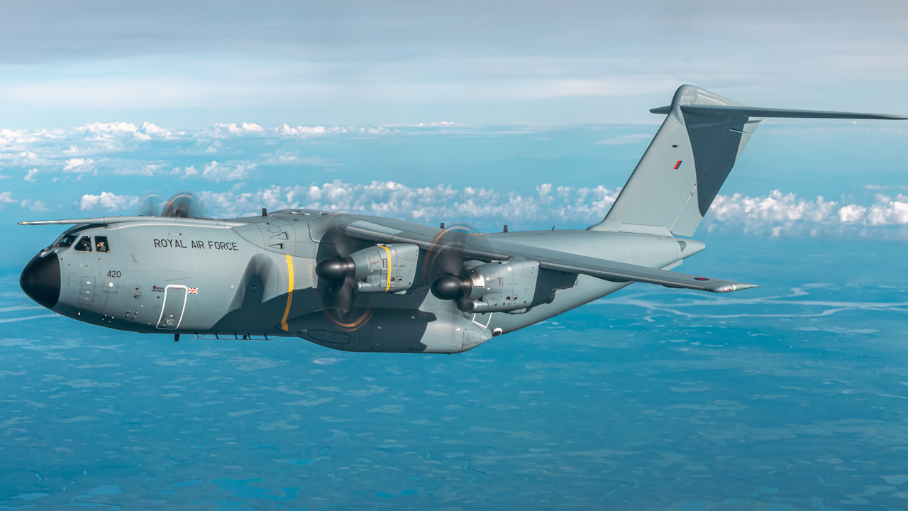 Recorde! A400M da RAF voa mais de 20 horas sem escalas