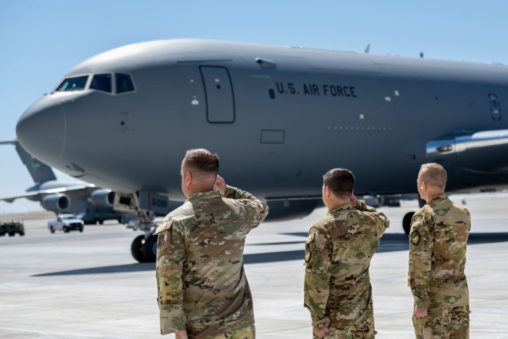 Boeing retoma entregas dos KC-46A Pegasus e USAF recebe 70ª unidade ...