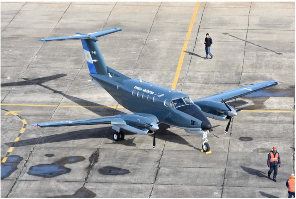 Armada Argentina recebeu o primeiro TC-12B Huron – Força Aérea