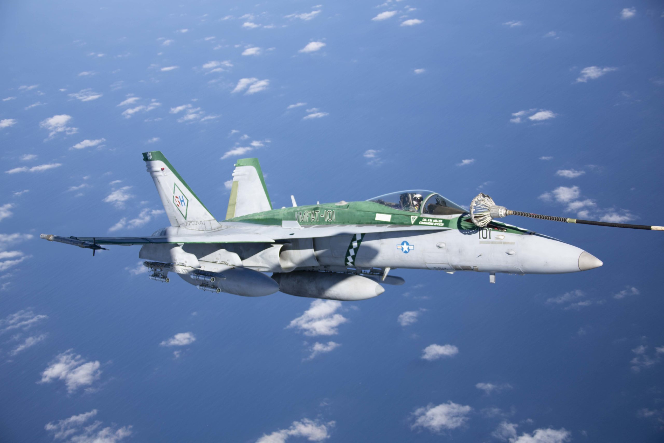 VMFAT-101 do USMC não treinará mais pilotos de F/A-18