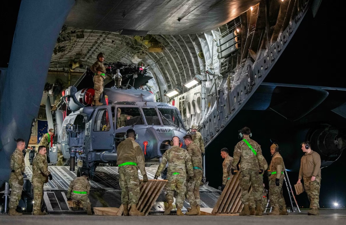 USAF entregou primeiros HH-60W Jolly Green II para o 33rd RS no Japão ...