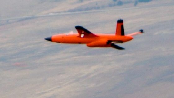 Shield AI conduz voos pilotados por IA no Kratos MQM-178 Firejet