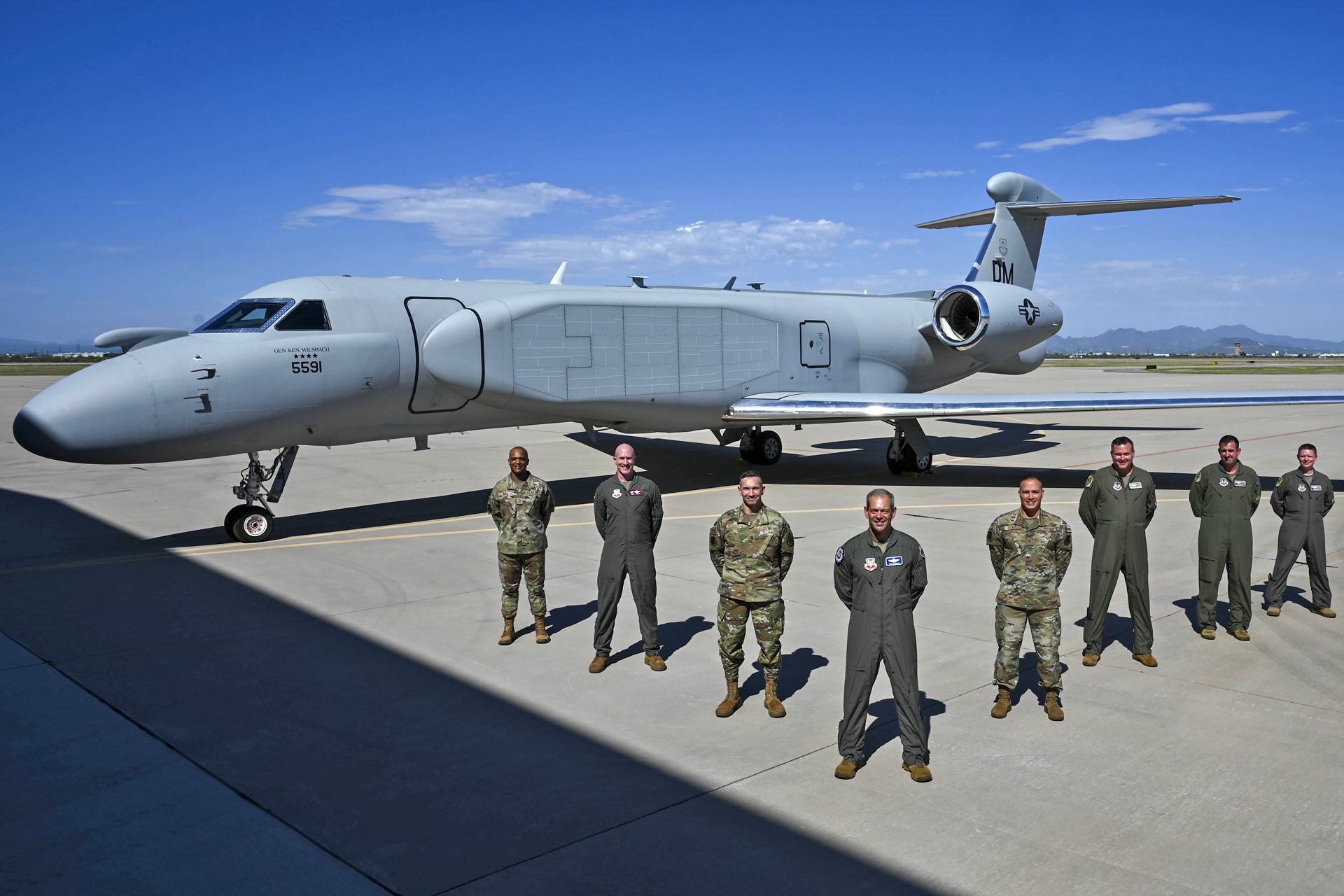USAF recebeu o primeiro EA-37B Compass Call