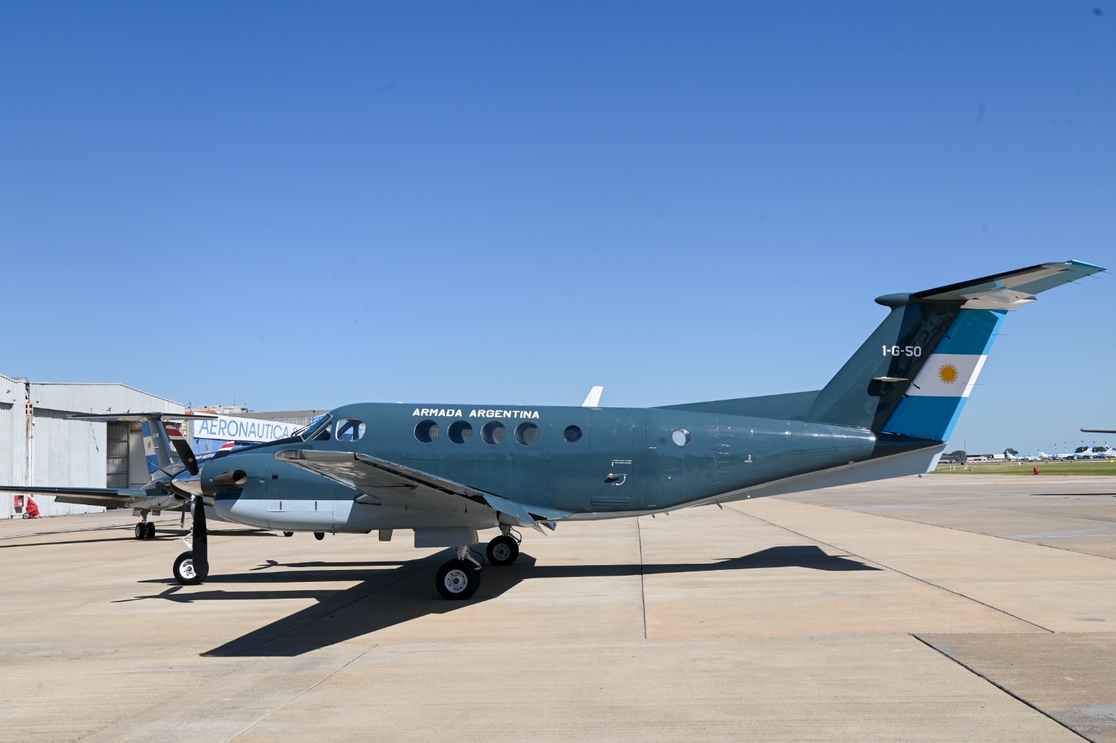 Armada Argentina incorporou o segundo TC-12B Huron